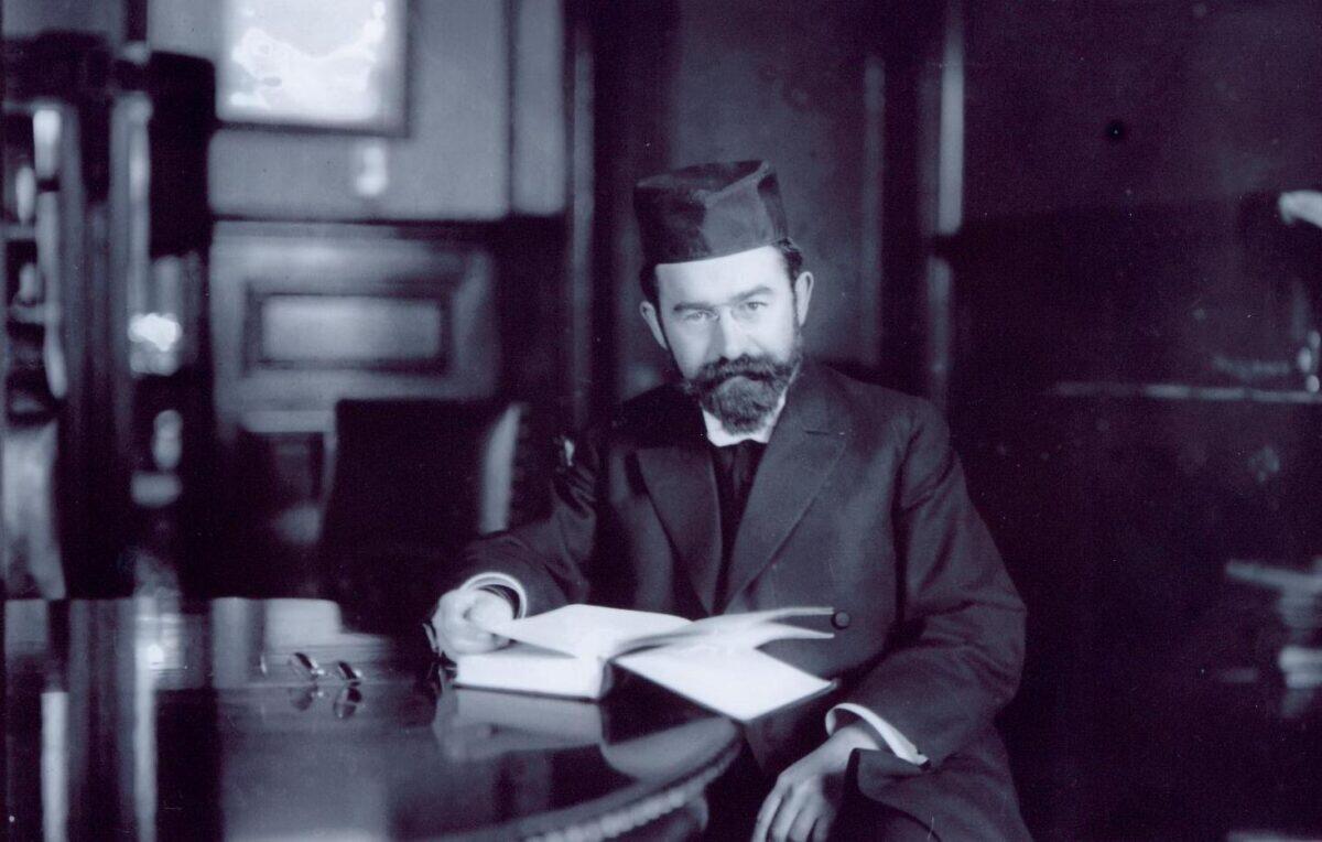 REBEL RABBI OF LONDON - THE EPIC BATTLE AGAINST JOSEPH SHAPOTSHNICK ...